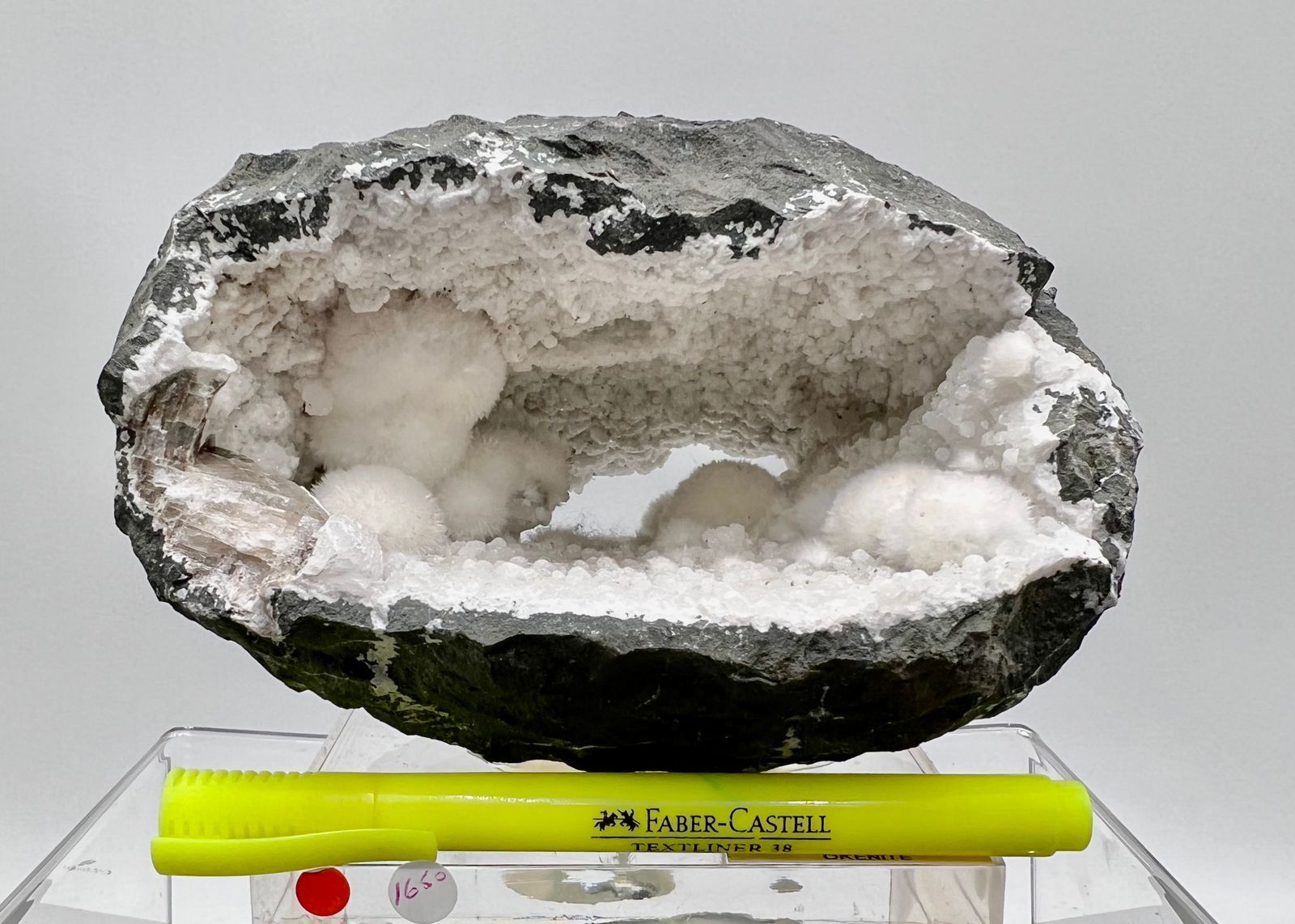 House of Fossils and Gems » Okenite Gyrolite